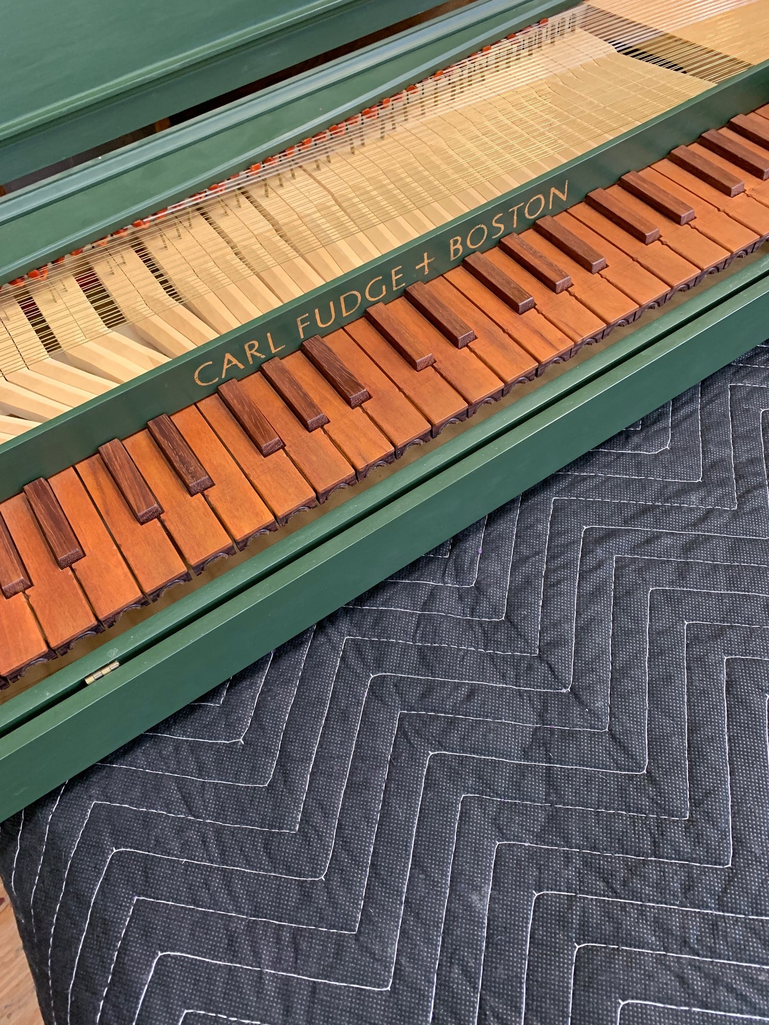 Carl Fudge Fretted Clavichord ~ Sold ~ – Harpsichord Clearing House